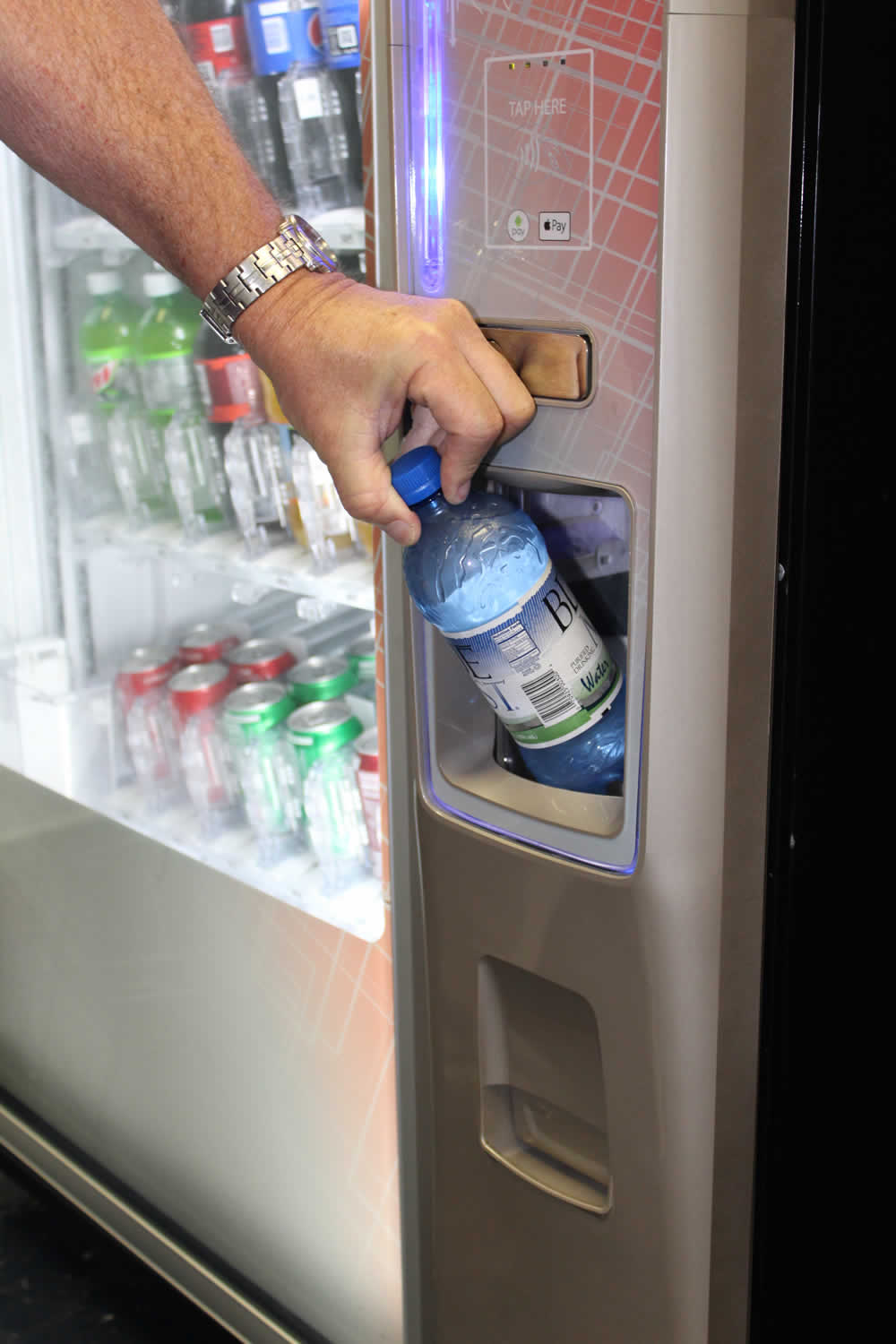 BevMAX 4 – Crane Merchandising Systems